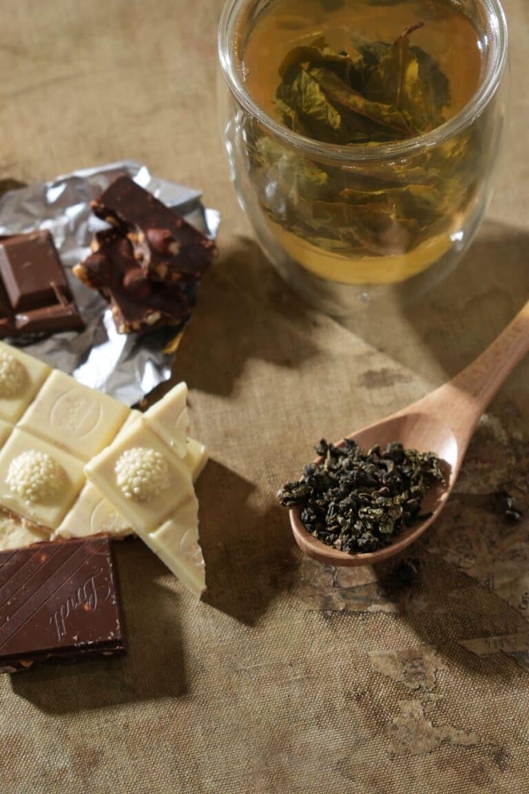 The Ultimate Guide to Pairing Tea and Chocolate for a Richer Experience ...